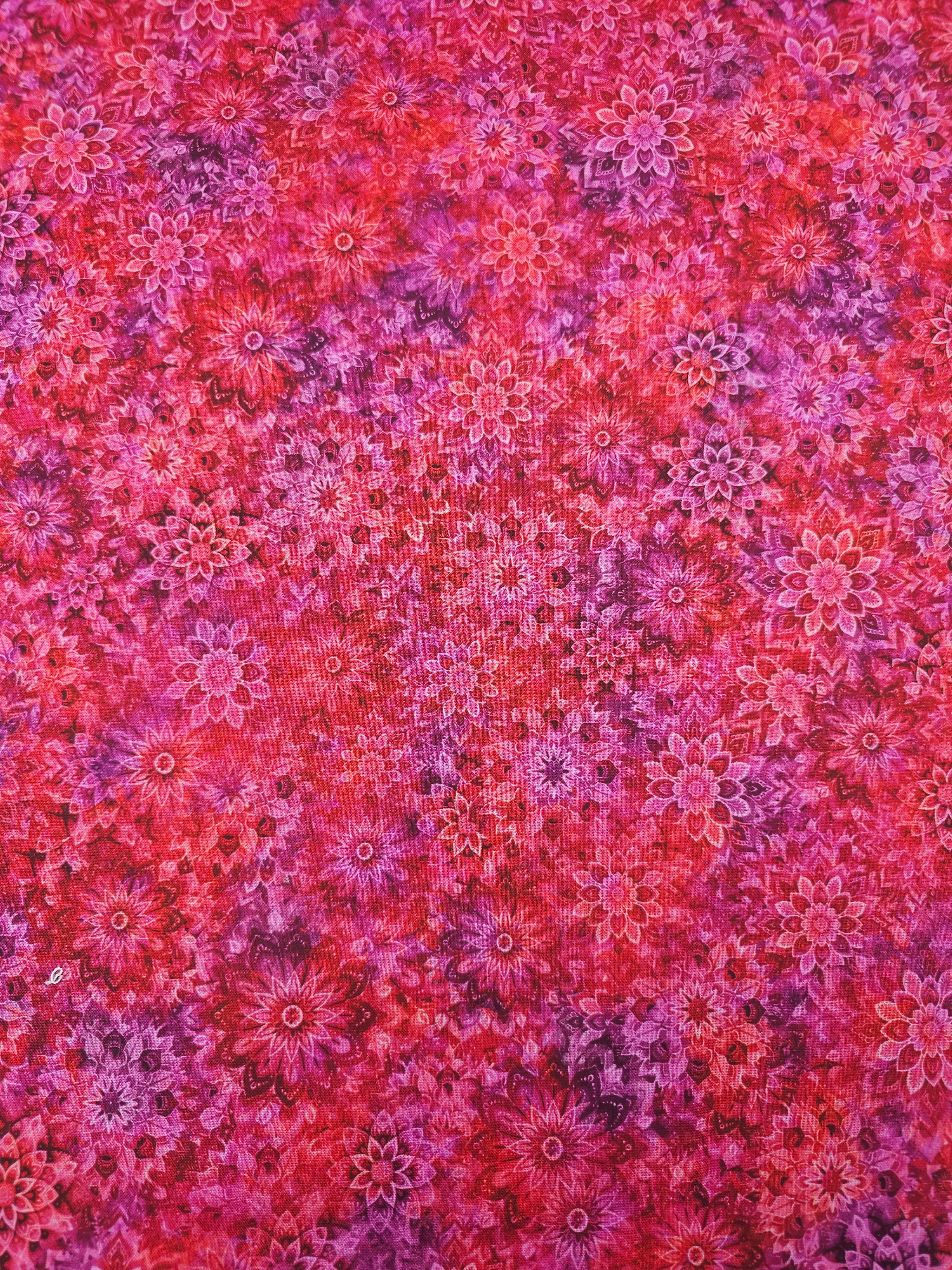 Berry Pink/Purple Dancing Dahlias Kaleidoscope 100% Cotron 106" *EXTRA ...