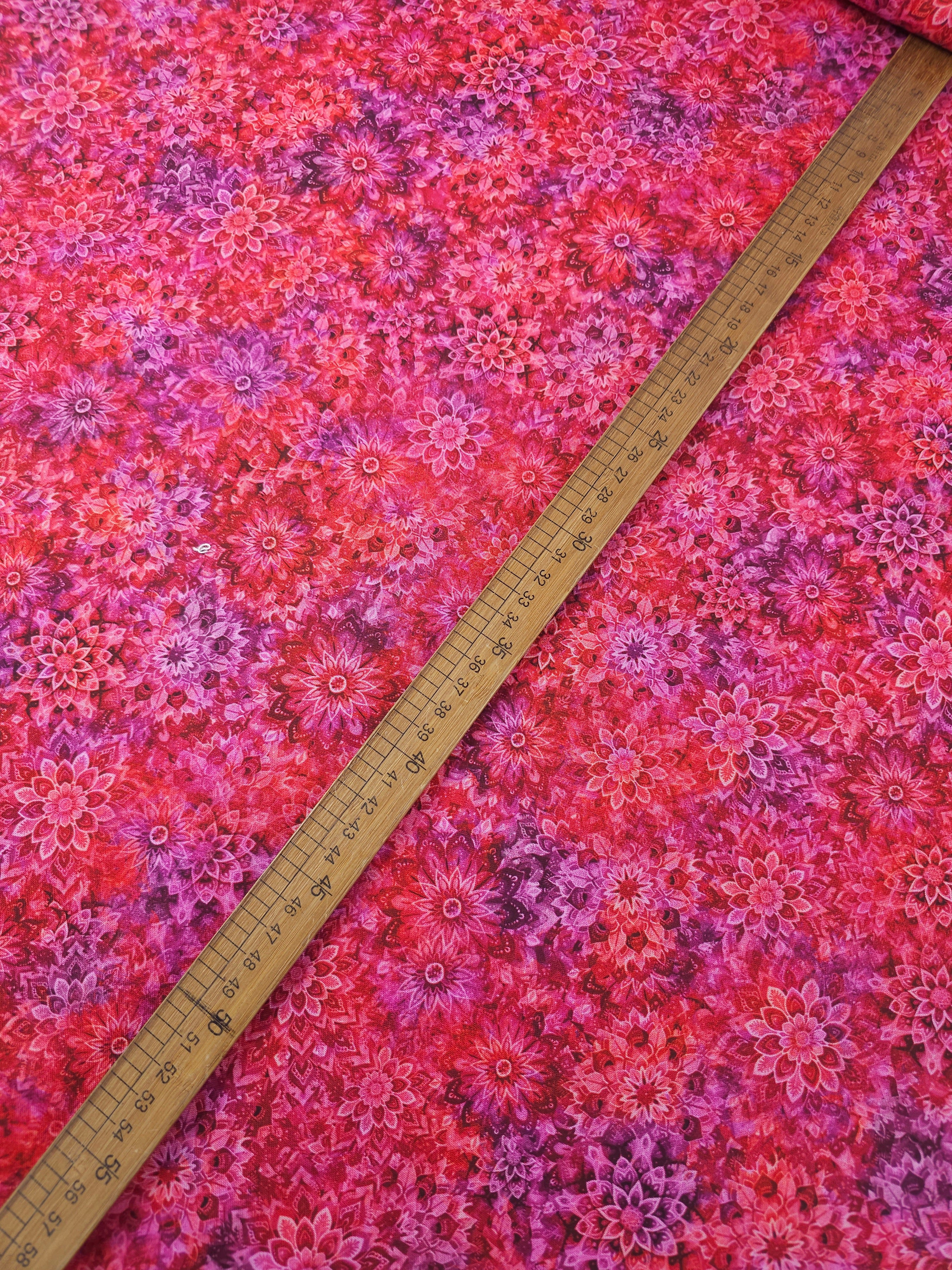 Berry Pink/Purple Dancing Dahlias Kaleidoscope 100% Cotron 106" *EXTRA ...